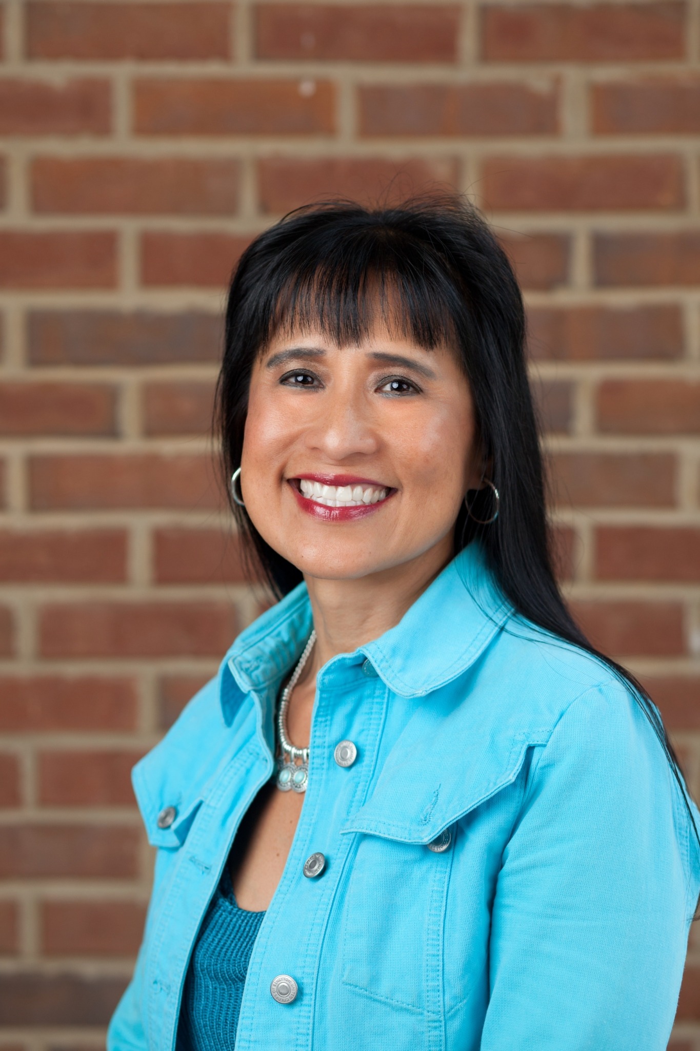 Sitdown With Success: Lisa Williams - Know If You Will Need A Pair Of ...