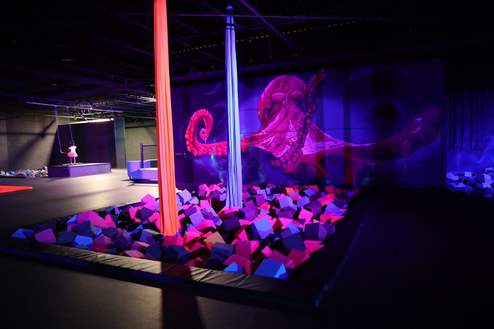 Huntsville Welcomes New Extreme Entertainment Center To Drake Avenue ...